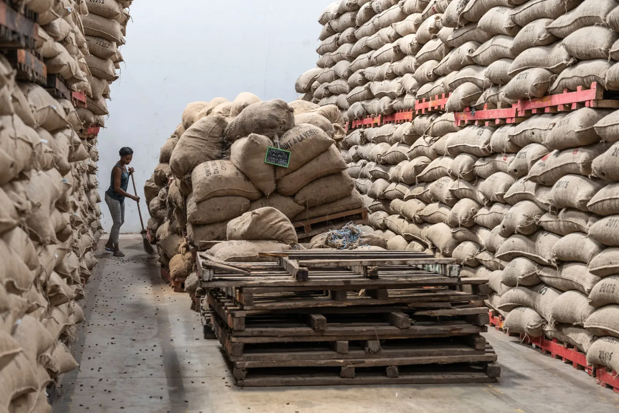 Maritime.Trade - Wholesale JA1, D6, and EN590. Tank farms in Houston ...